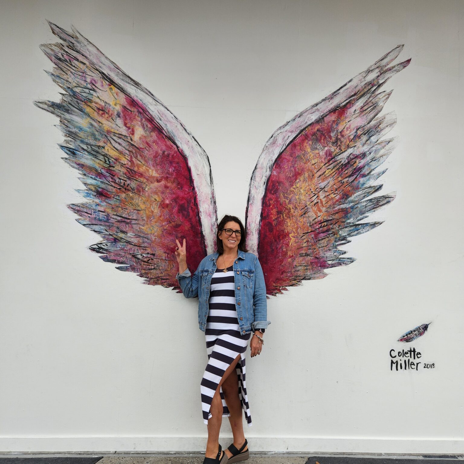 Winged Walls Worldwide - Angel And Butterfly Mural Hunters - Winged ...